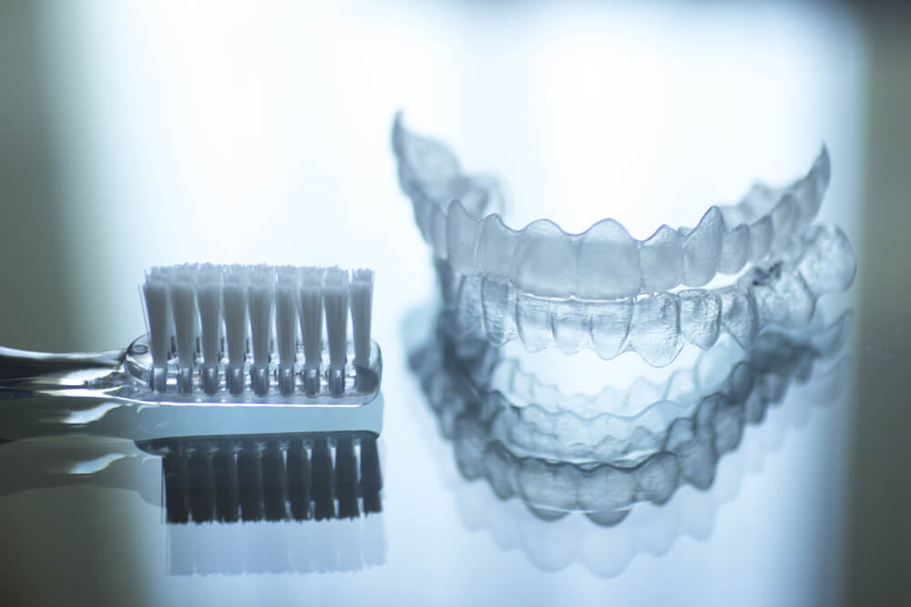 How to Clean and Care for Invisalign Retainers | Toothbar